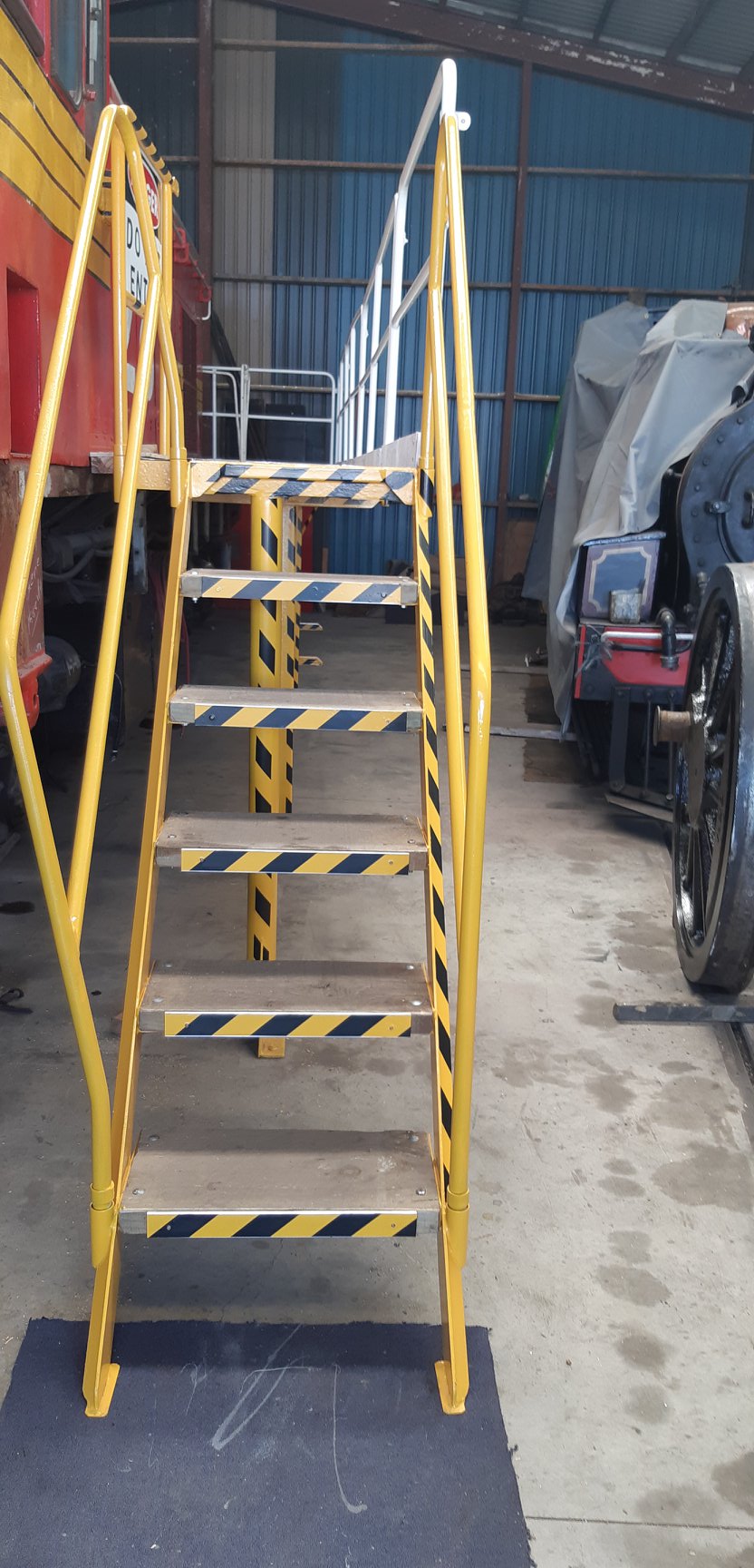 Locomotive working platform – Feilding and District Steam Rail Society Inc